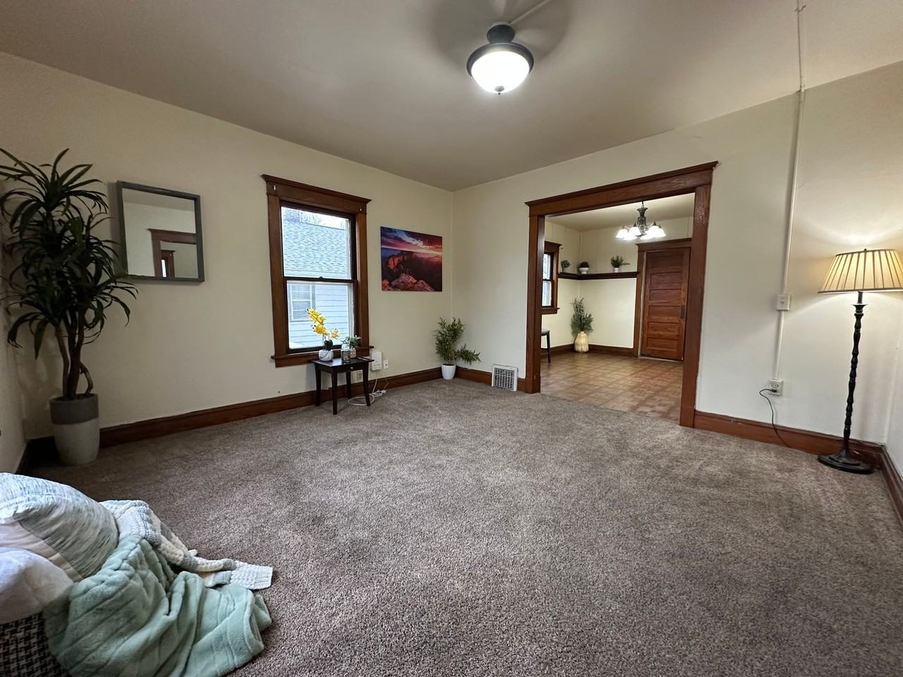 412 Reed St, Waterloo, IA 50703 - 5 bedroom House Rental - Zumper