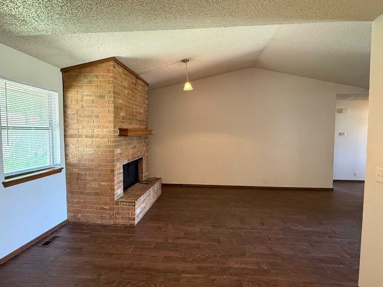Pet Friendly Apartments for Rent in Val Verde, Oklahoma City, OK - 25 ...