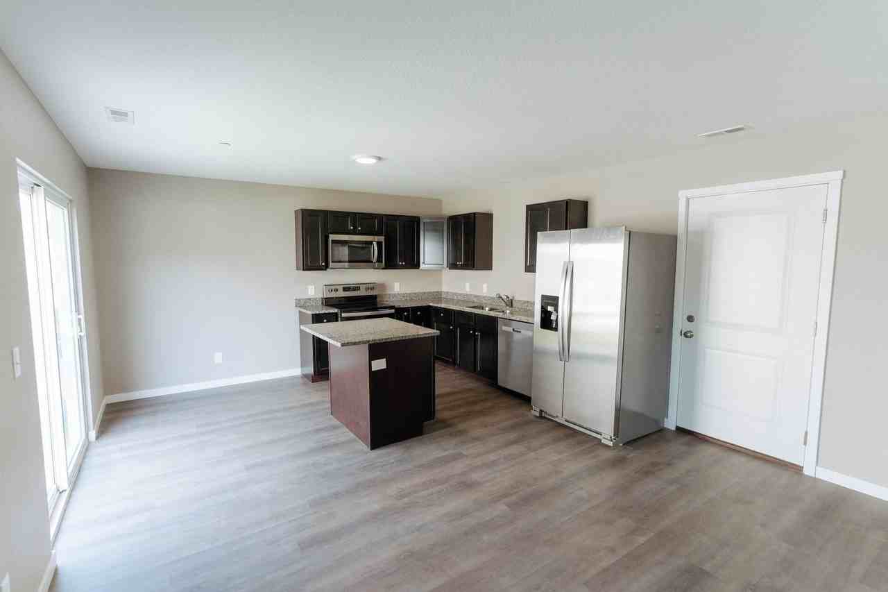 2535 Langrehr Dr Apartments - Clinton IA | Zumper