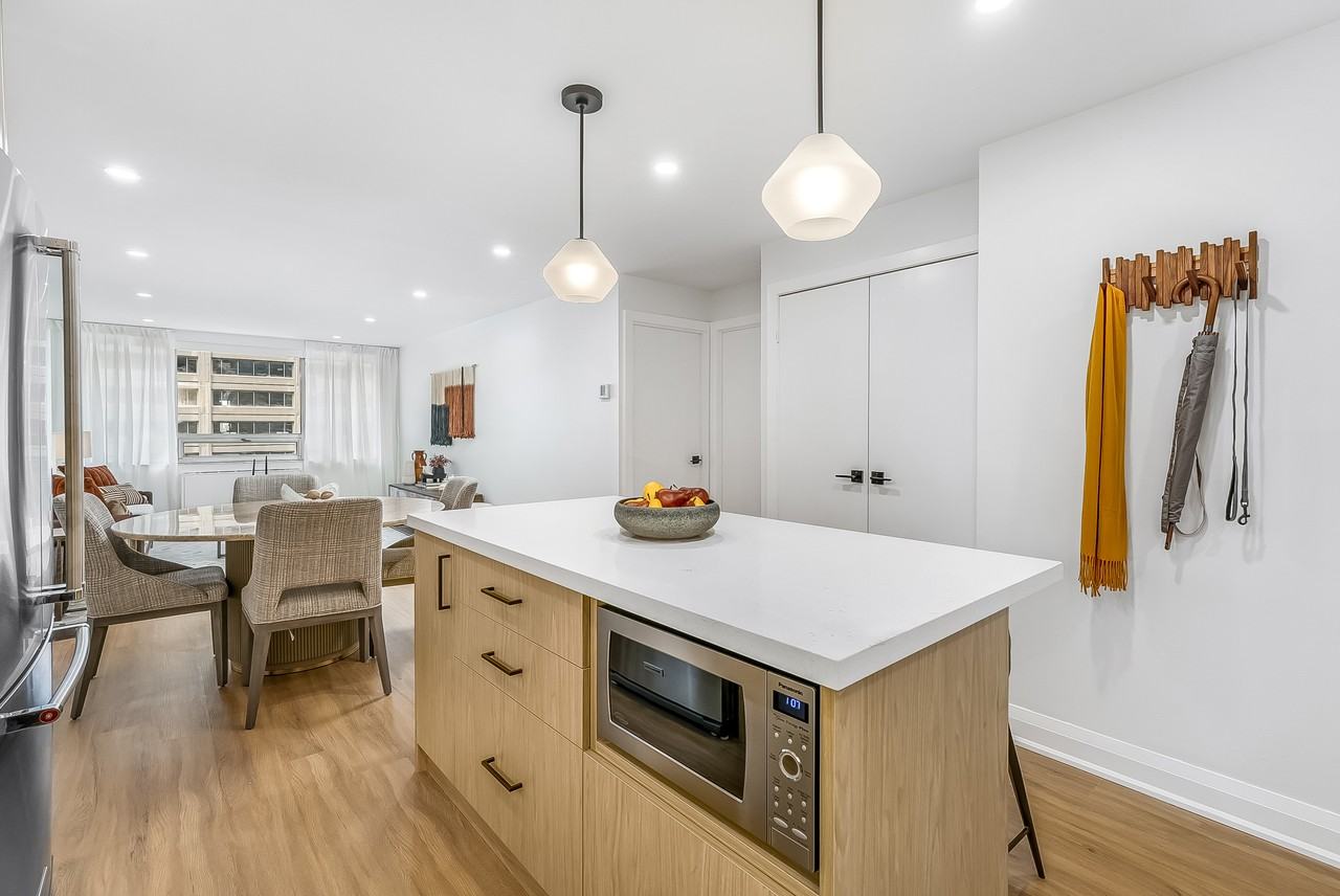 44 Charles West Apartments - 44 Charles St W Toronto ON | Zumper