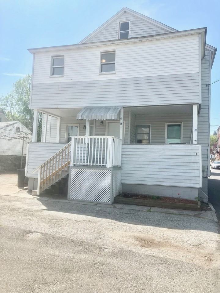 PORK HOLLOW 3-5 Apartments - 3 Pork Hollow St Ansonia CT | Zumper