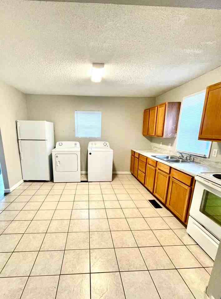 701 Airport--Available Now! Apartments - 701 Airport Rd Jonesboro AR ...