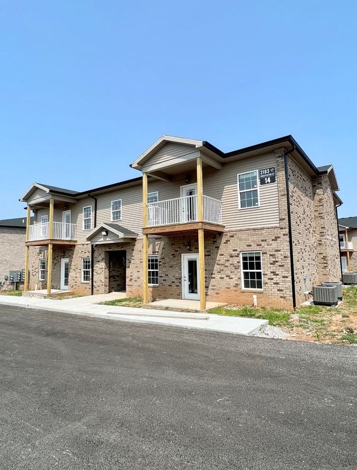 Keystone Commons / 2183 Apartments - 2183 Prospector Ct Bowling Green ...