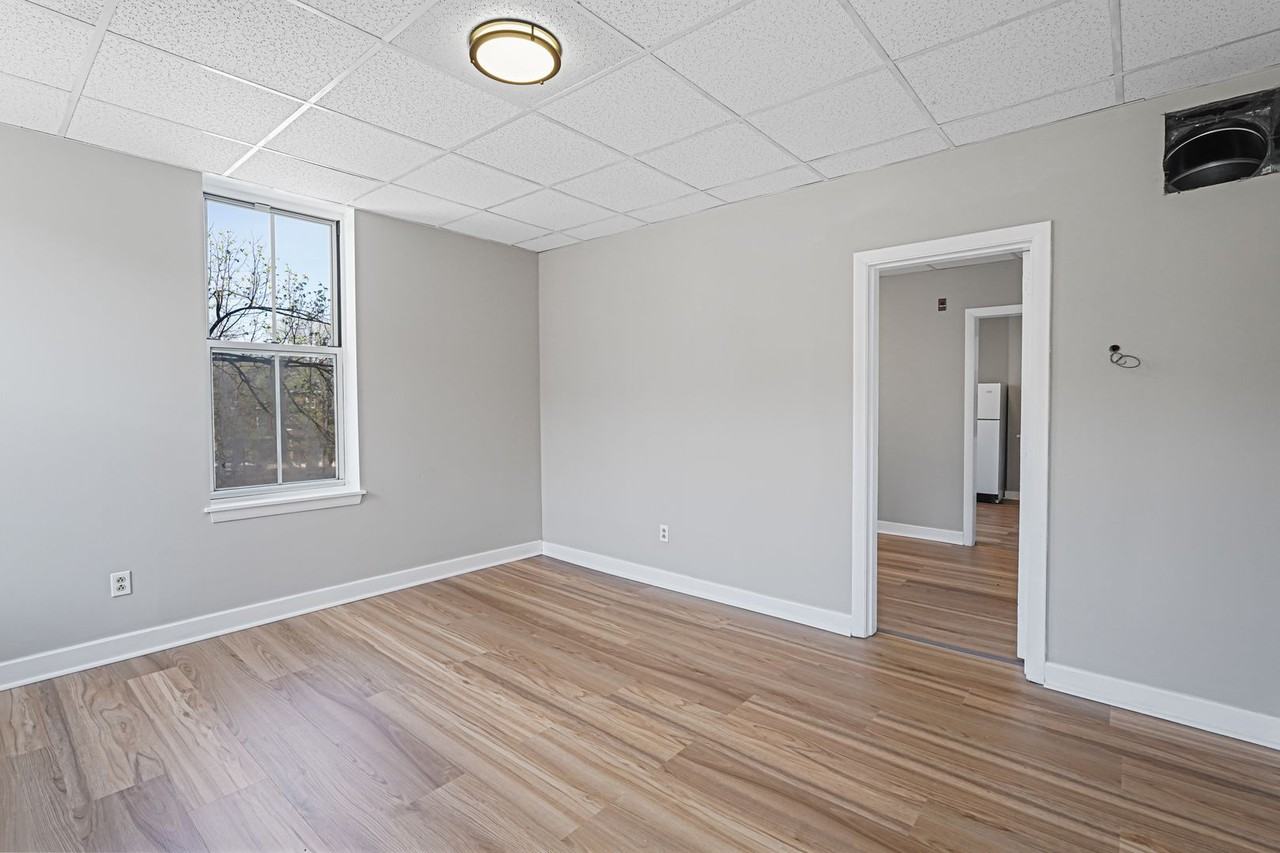 90 Appleton St, Lowell, MA 01852 - Apartment for Rent | PadMapper