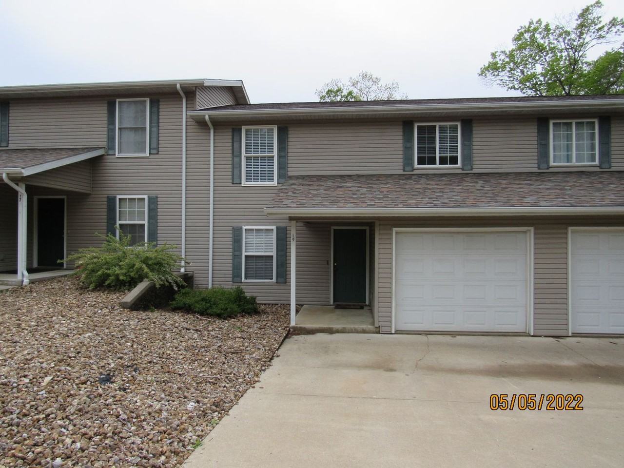 Scarsdale Townhomes Apartments - Scarsdale Cir Lake Ozark MO | Zumper