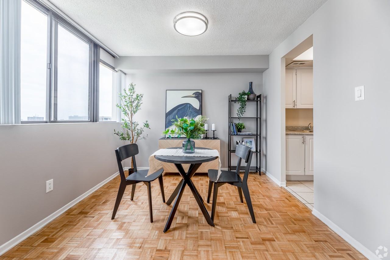 2 Silver Maple Court Apartments - Brampton ON | Zumper