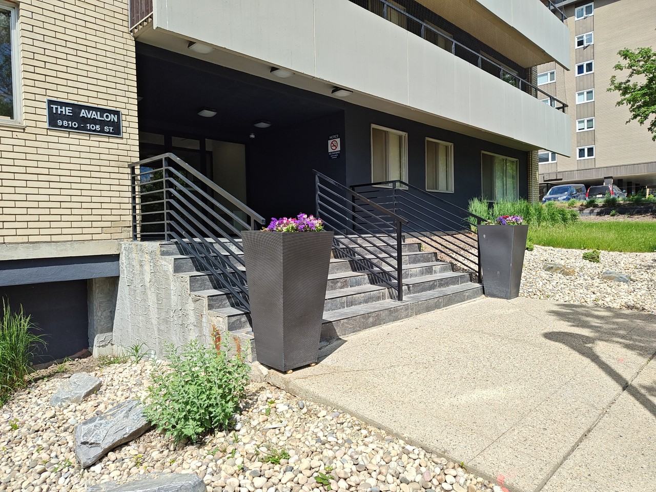Avalon Apartments - 9810 105 St Nw Edmonton AB | Zumper