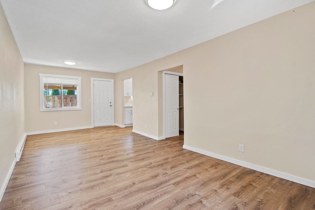 Midland Manor Real Apartments - 522 N Adair St Cornelius OR | Zumper