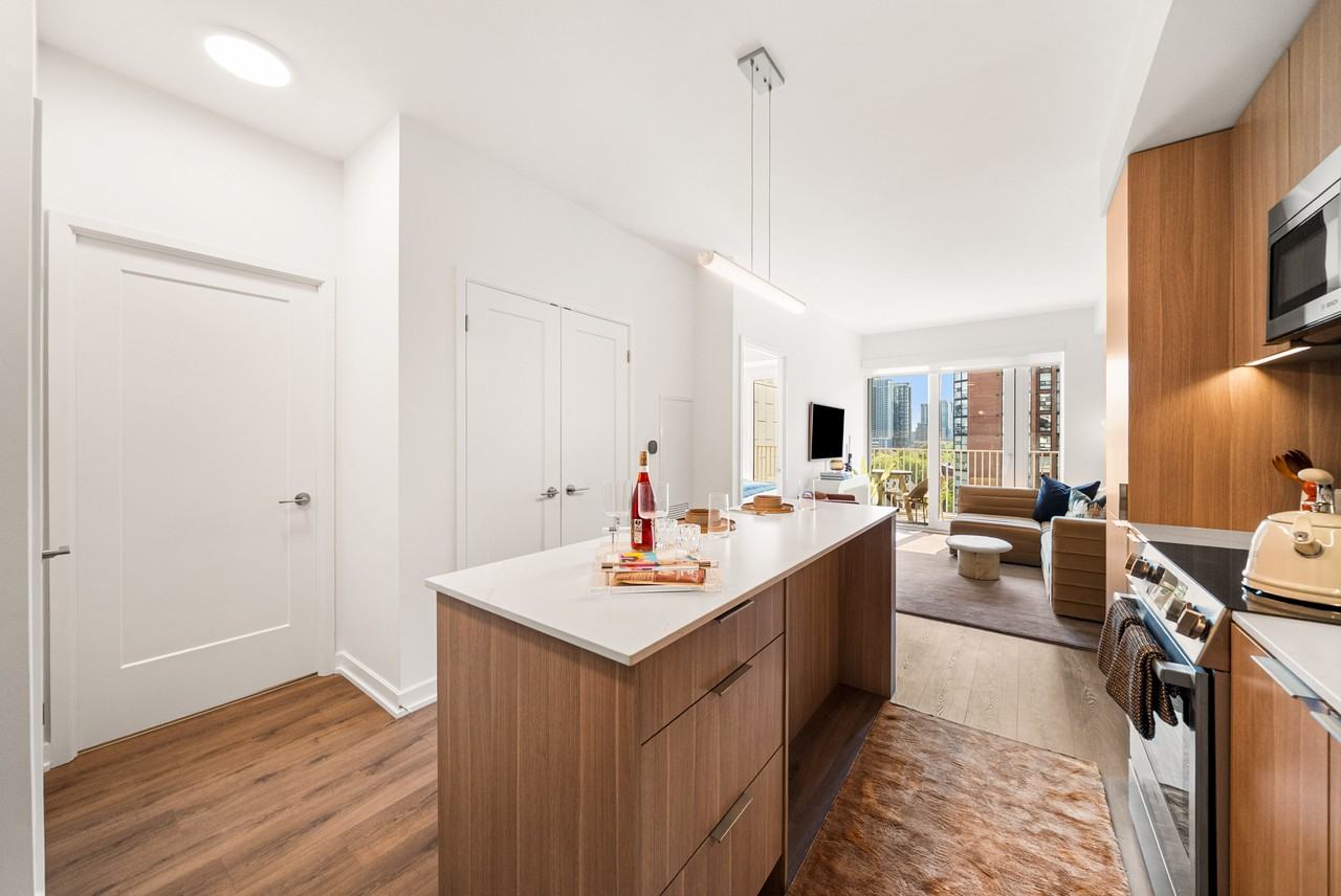 West House Apartments - 88 Bathurst St Toronto ON | Zumper