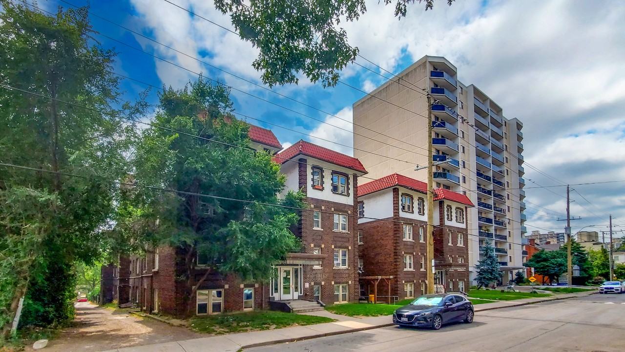 Bold Street Apartments - 125 Vaughandale Apts. Hamilton ON | Zumper