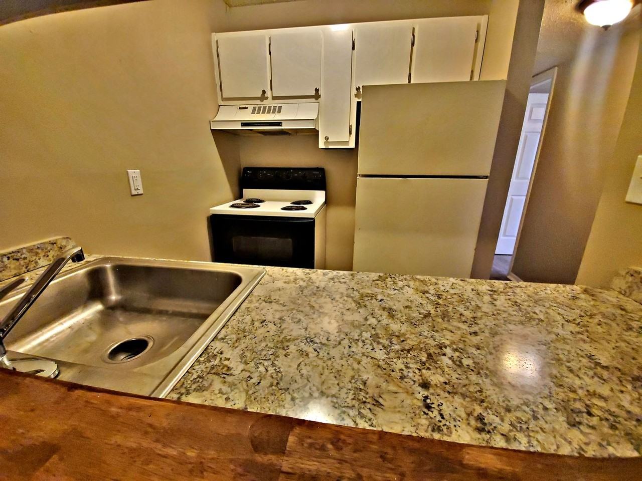 A2(RCH-8) Redstone Ridge 4205 Apartments - 4205 Patton Rd Sw Huntsville ...