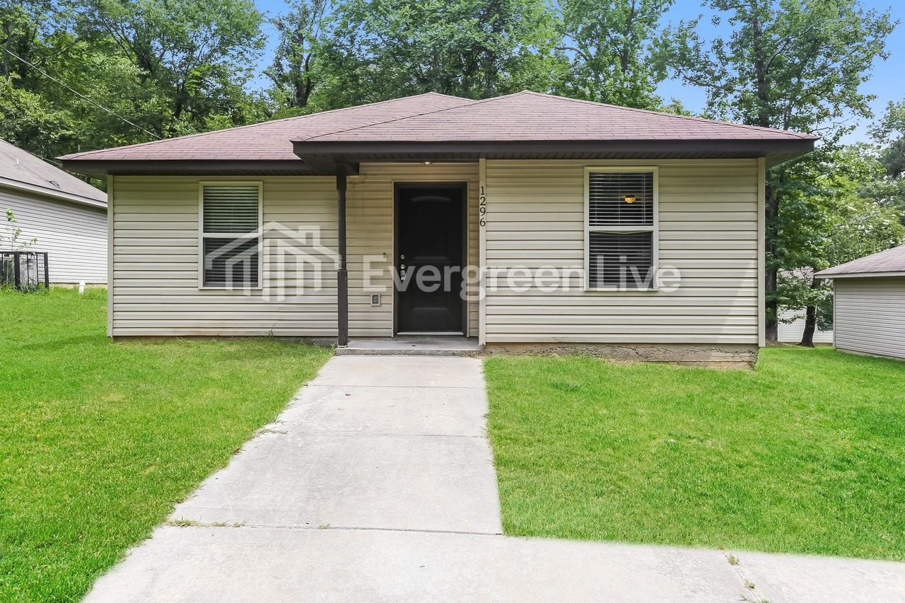 1296 Ridge Rd, Benton, AR 72015 - 3 bedroom House Rental - Zumper