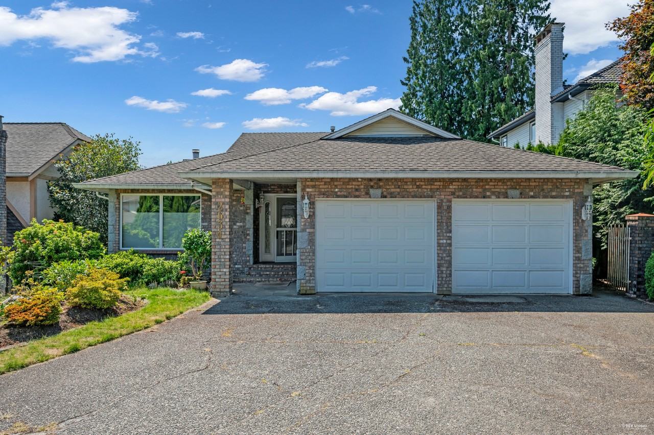 2634 Brewster Drive, Coquitlam, BC - Apartment for rent