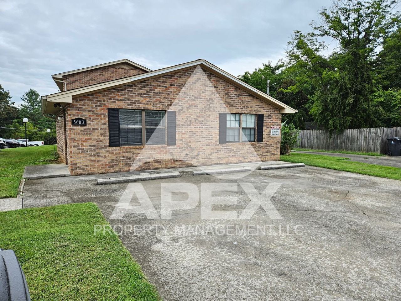 5603 Lon Roberts Dr, Knoxville, TN 37918 - 2 bedroom House Rental - Zumper