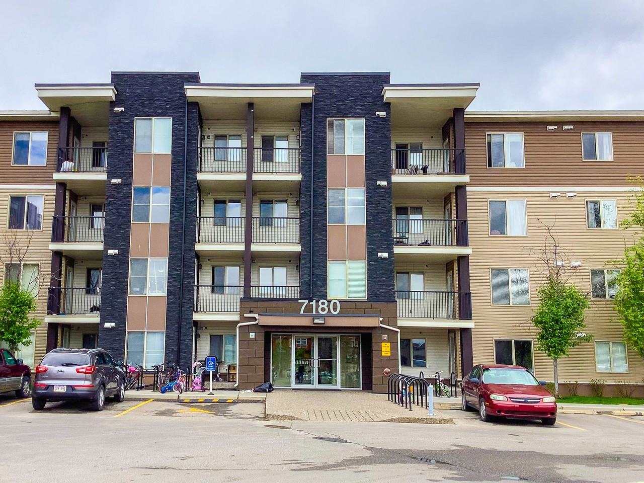 7180 Indigo Sky, Calgary, AB T3J 0N6 - Apartment for Rent | PadMapper