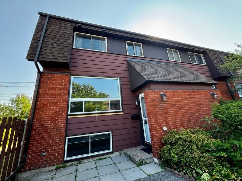 5 Banner Rd Unit F Townhouses - 5 Banner Rd Ottawa ON | Zumper