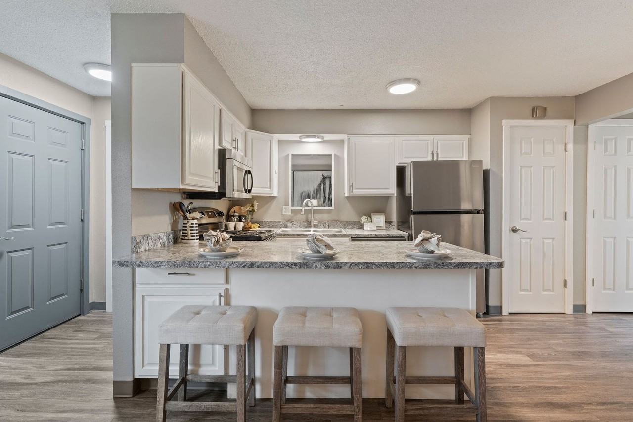 LOCATION, LOCATION, LOCATION! PARKING! REMODELED UNITS! Apartments ...