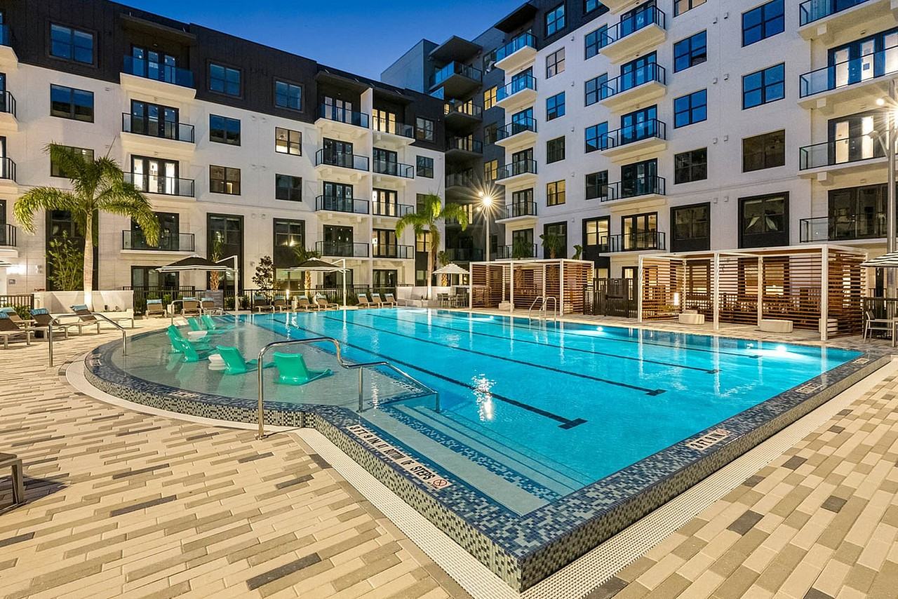 The CenterPointe Apartments - 425 Centerpointe Cir Altamonte Springs FL ...