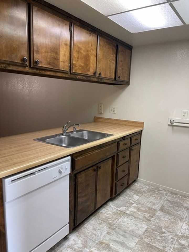 1231 BRANDON COURT Apartments - 1231 Brandon Court Redding CA | Zumper