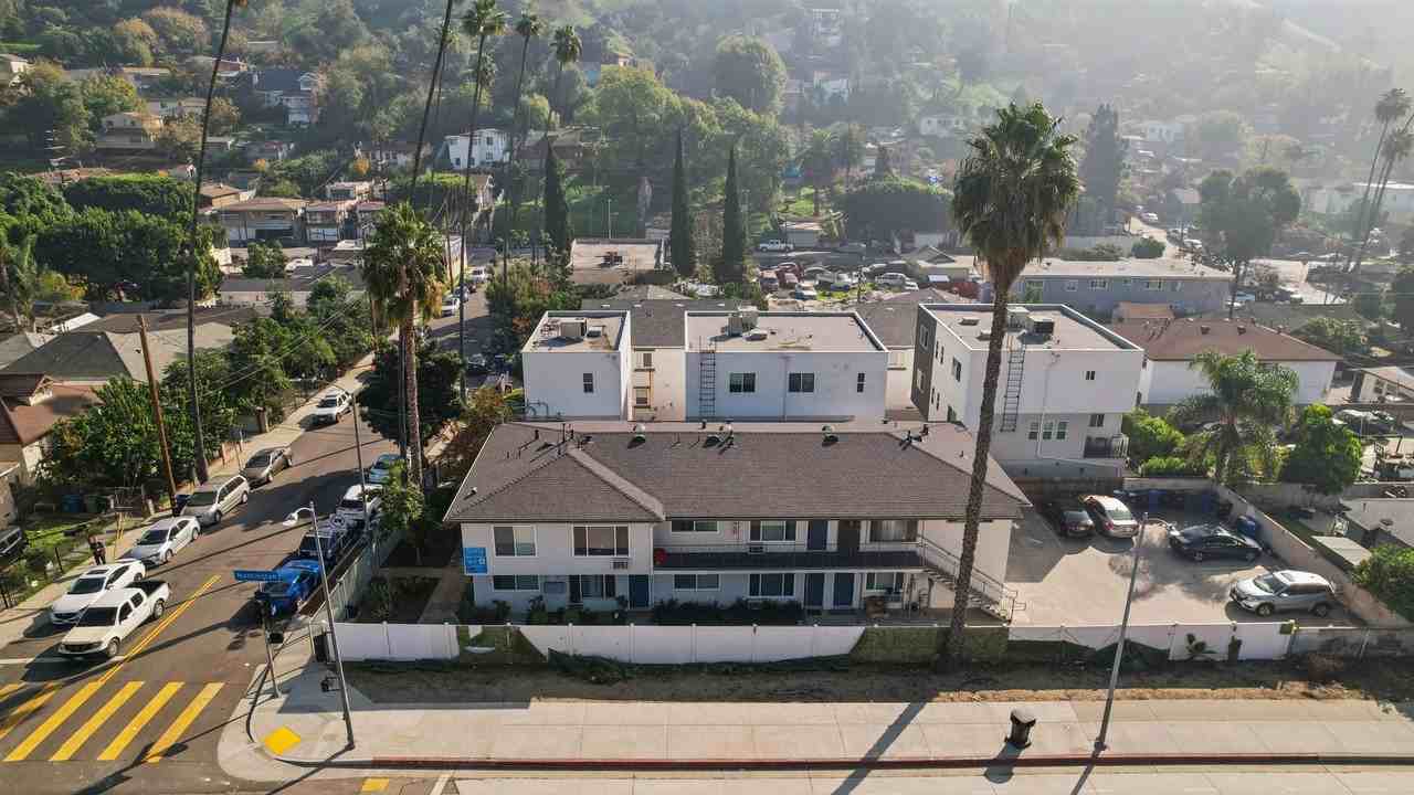 Esmeralda - 4500 Esmeralda St, Los Angeles, CA 90032 - Apartment for ...