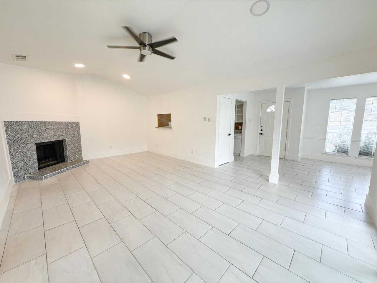 7526 - 7528 Thistle Lane Apartments - Dallas TX | Zumper