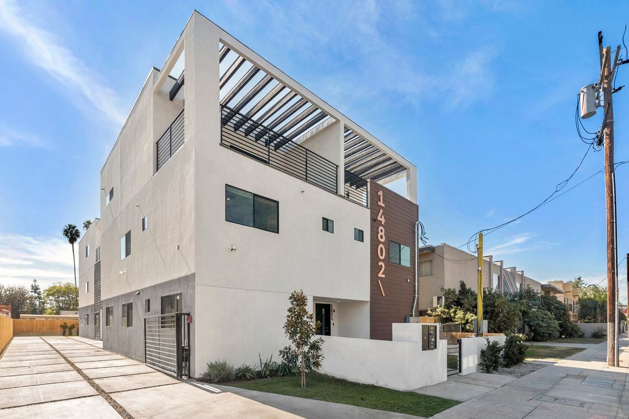 14802 Vanowen Street Apartments - 14802 Vanowen St Los Angeles CA | Zumper