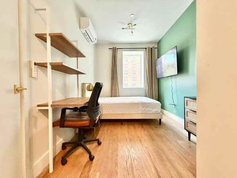 Private Bedroom in 4 Bedroom/2 Bathroom Home Apartments - 980 Kent Ave ...