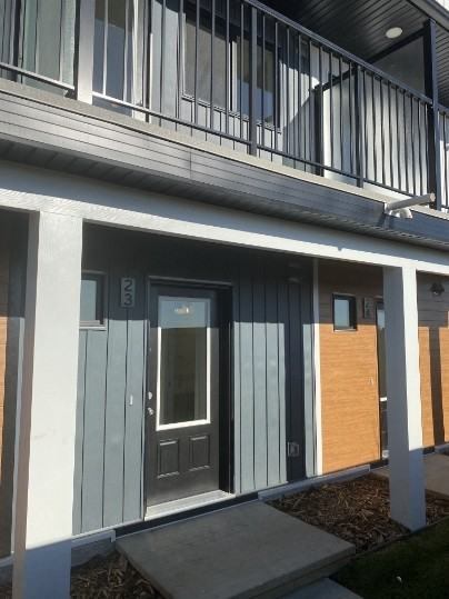 SF263 - 1 MONTH FREE - Modern 2 Bedroom - 1.5 Bathroom Townhome ...