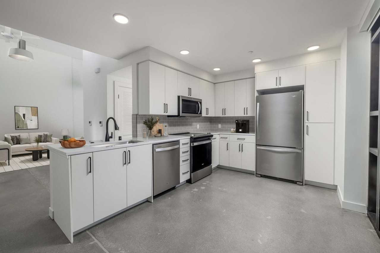 Camden Harbor View Apartments - 40 Cedar Walk Long Beach CA | Zumper