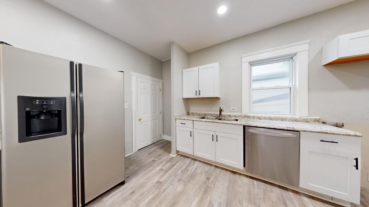 3442 Krather Rd Apartments - Cleveland OH | Zumper