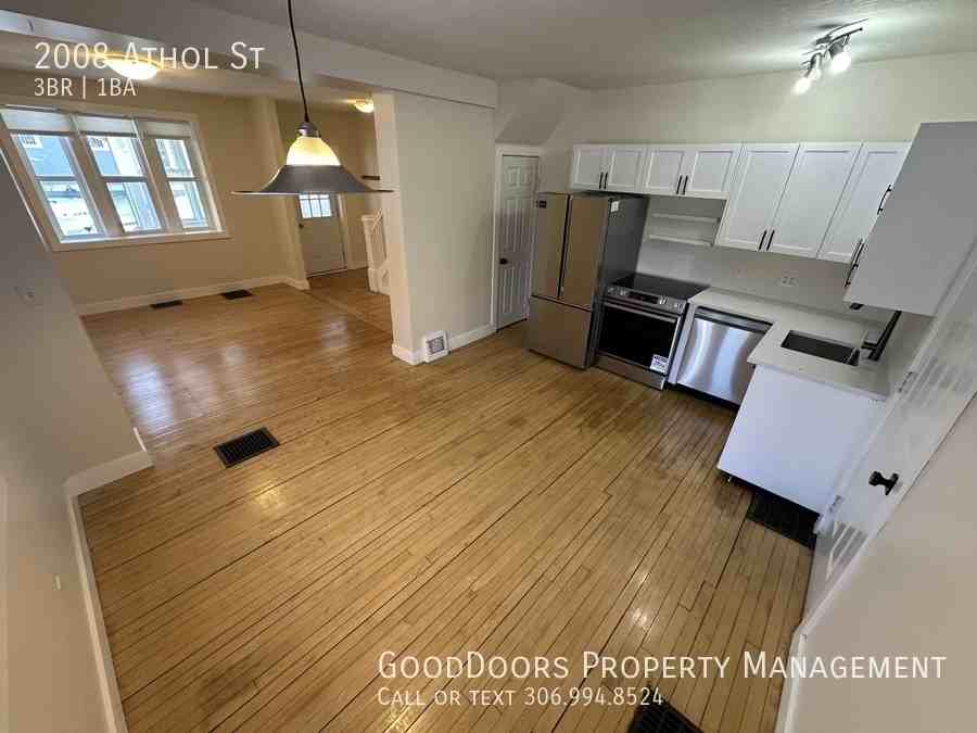 2008 Athol St, Regina, SK S4T 3E5, CAN - 2 unit Rentals - Zumper