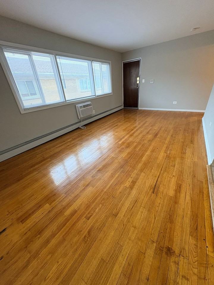 Waller Building A-D-MASTER Apartments - 17 N Waller Ave Chicago IL | Zumper