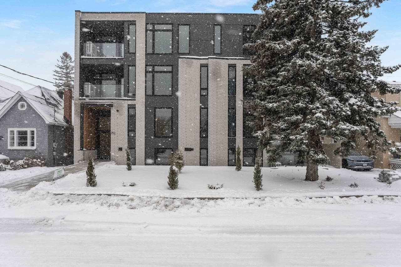 252 Hinchey Apartments - Ottawa ON | Zumper