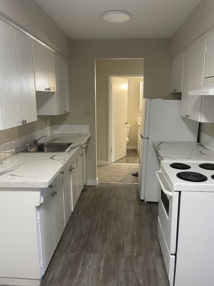 Cudworth Manor Apartments - 430 Ash St New Westminster BC | Zumper
