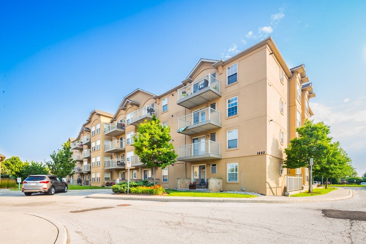 1470 Bishops Gate #205, Oakville, ON L6M 4N2 2 Bedroom Apartment for ...